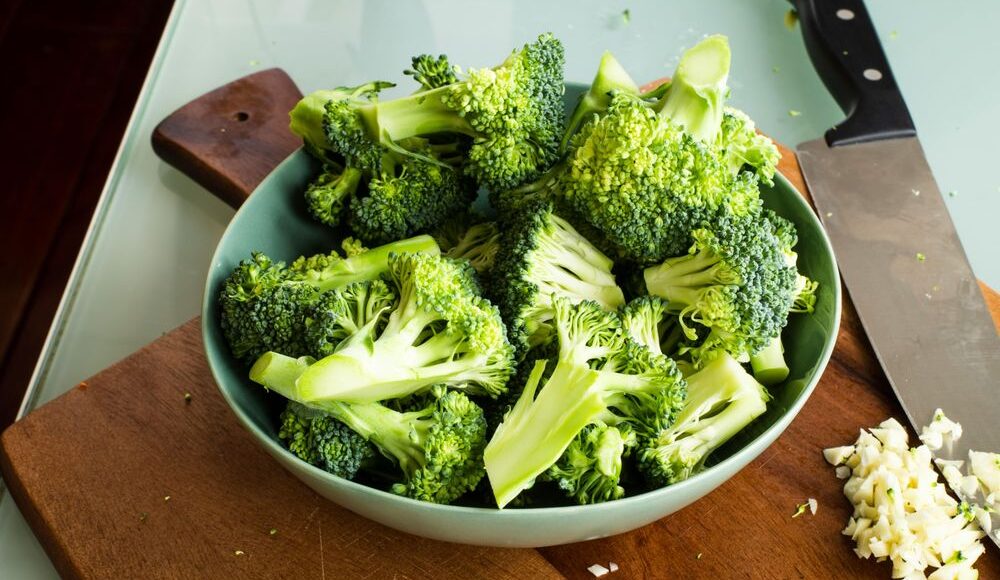 Easy broccoli salad recipe: the perfect side dish for your next braai ...